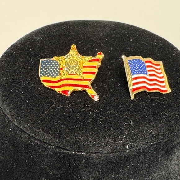 Accessories | Vintage Secret Service Pin And American Flag Lapel Pins ...